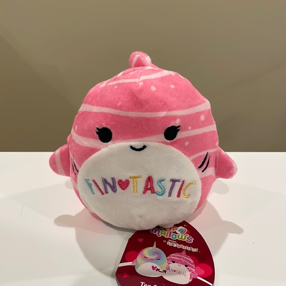 Squishmallows | Other | Nwt 5 Ter The Narwhal Aidy The Pink Shark ...